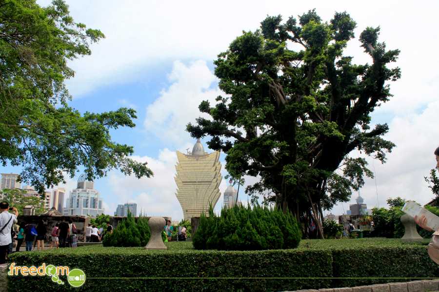 An Exasperating Macau Walkathon: Day 2 of Hong Kong + Macau Tour ...