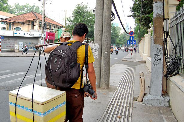 15 "Backstabbing" Photos During Our IndoChina Tour - Page 14 of 15 ...