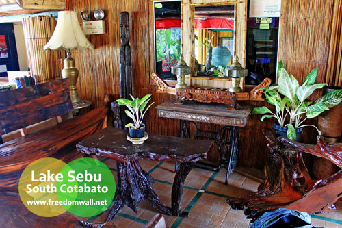 Punta Isla Lake Resort: Discovering Lake Sebu - Freedom Wall