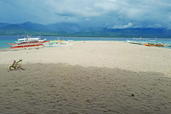 The Rolling Hills of Mararison Island: A Travel Guide | Freedom Wall