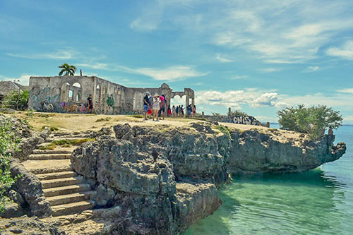 A Travel Guide to Bantayan Island, Cebu | Freedom Wall